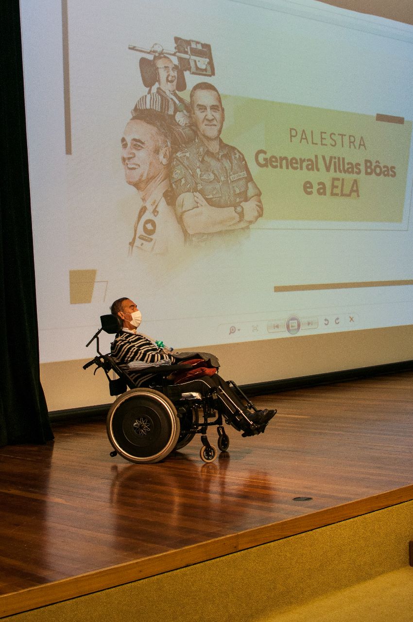 PALESTRA "GENERAL VILLAS BÔAS E A ELA" EMOCIONOU O PÚBLICO - Instituto ...