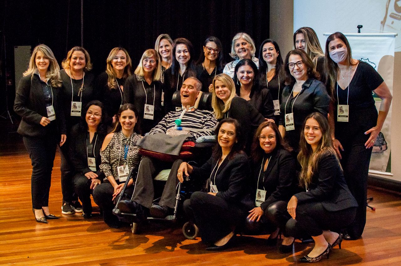 CONHEÇA AS MENINAS DE PRETO DO IGVB - Instituto General Villas Bôas